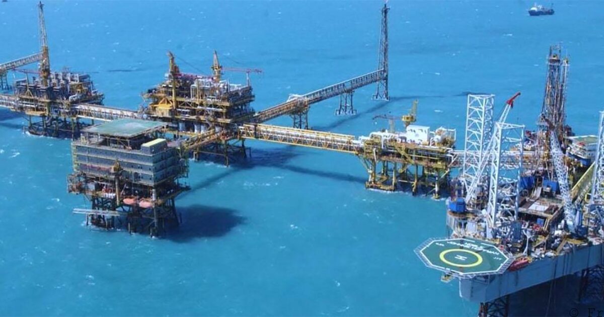 Underwater fire on Pemex's offshore pipeline in the Gulf of Mexico
