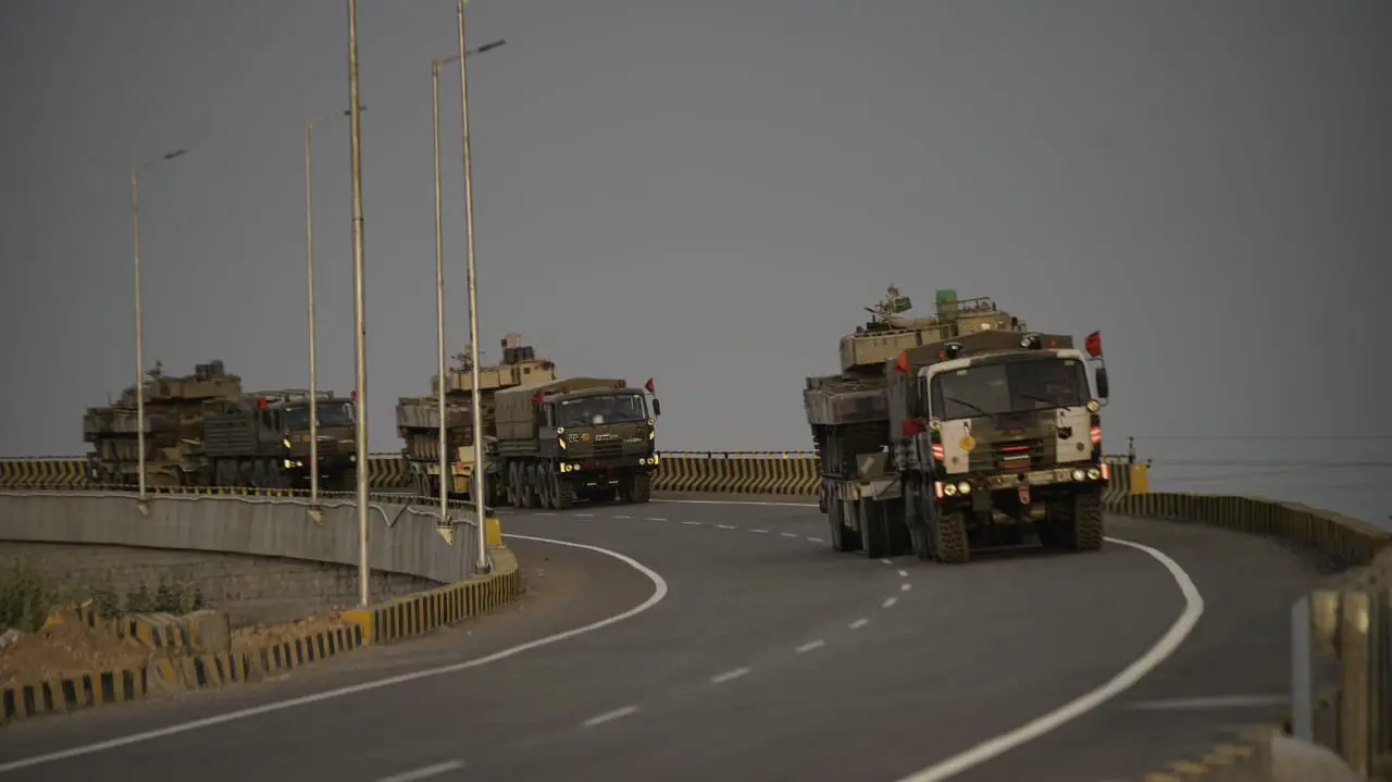 Leclerc XLR vs T-14 ARMY - France wants to oust Russia in the Indian ...