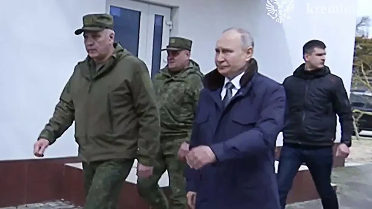 Putin brought his Nuclear button, the Cheget terminal of the Kazbek ...