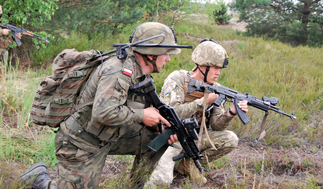 M16 Misery: Ukrainian Troops Opt for Soviet-Era Reliability in AK-74s