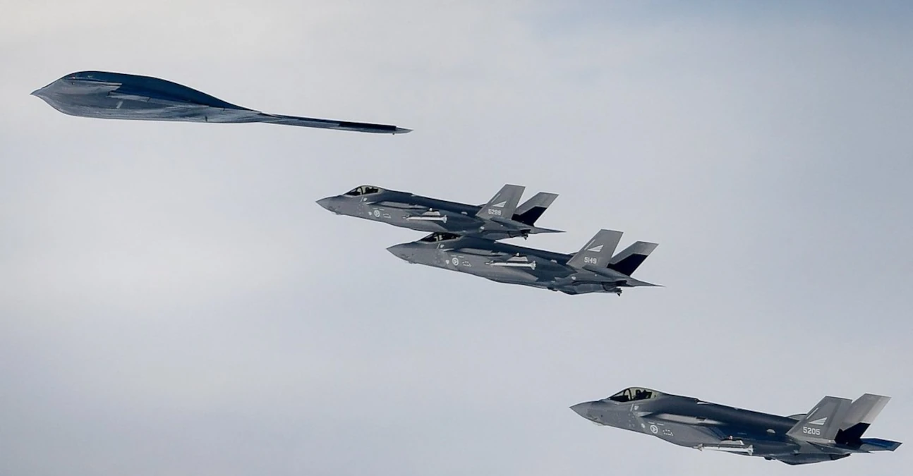 B-2 Spirit - A Closer Look at the Stealth Technology in the World's ...