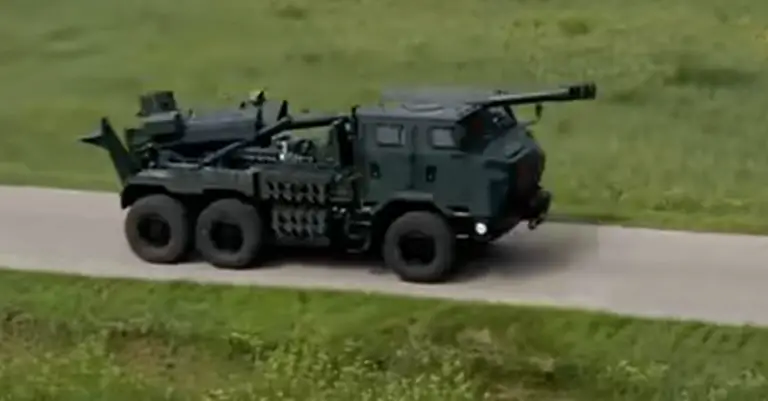 Dark Horse! China's NORINCO SH15 Joins CAESAr, ATMOS 2000, Zuzana 2 in ...